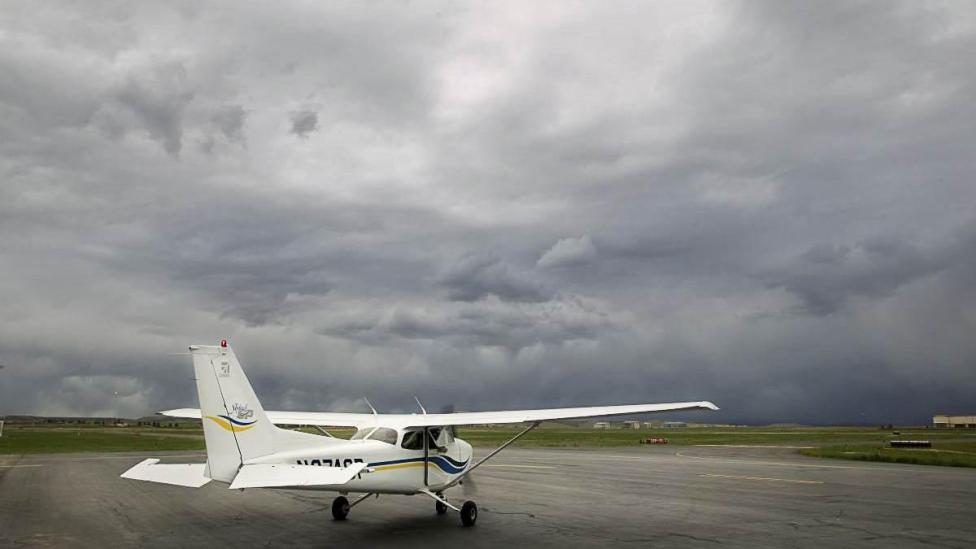 Artykuł z nagrodą: Krótki lot widokowy o poranku i komplikacje podczas powrotu | dlapilota.pl